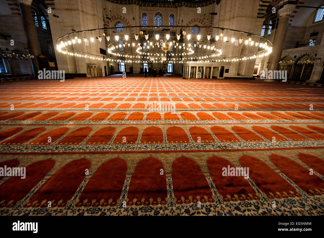 Mosque lighting fixtures hi-res stock photography and images - Alamy