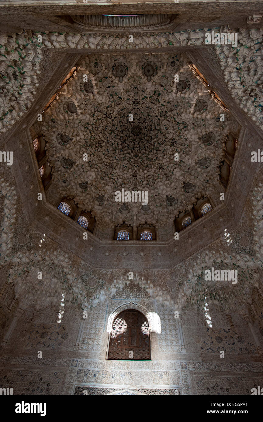Ceiling in the Alhambra Palace, in Granada, Andalusia, Spain Stock ...