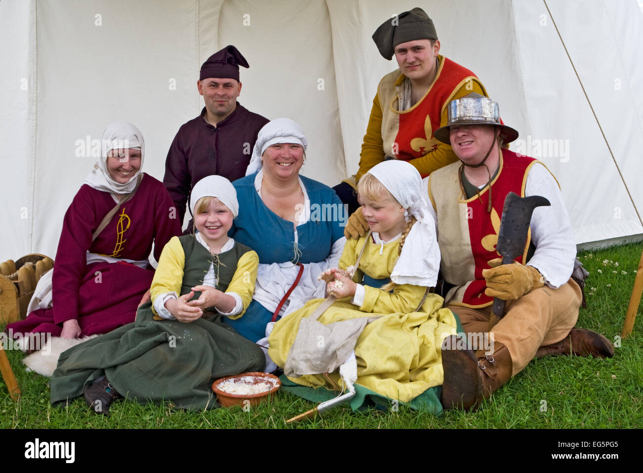 Lincoln Castle Garrison Living Historians depict C15th English life ...