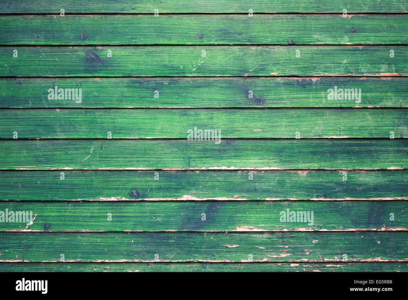 Old dark green grungy wooden wall, vintage background photo texture ...
