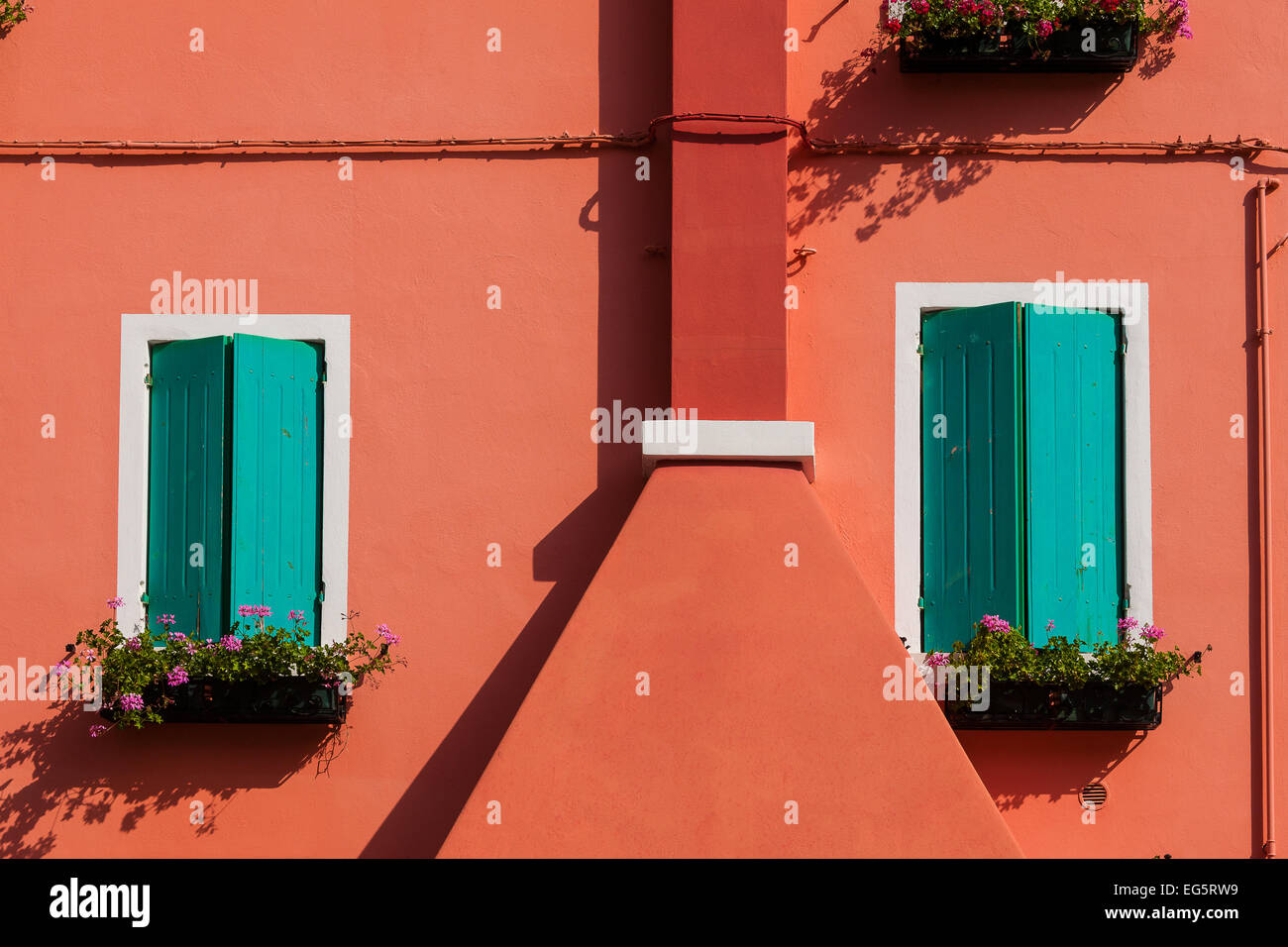 Finestre colorate hi-res stock photography and images - Alamy