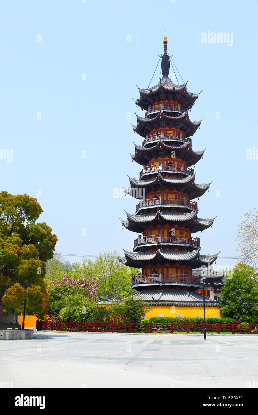 Longhua Pagoda (247 A.D.) , Shanghai, China Stock Photo - Alamy