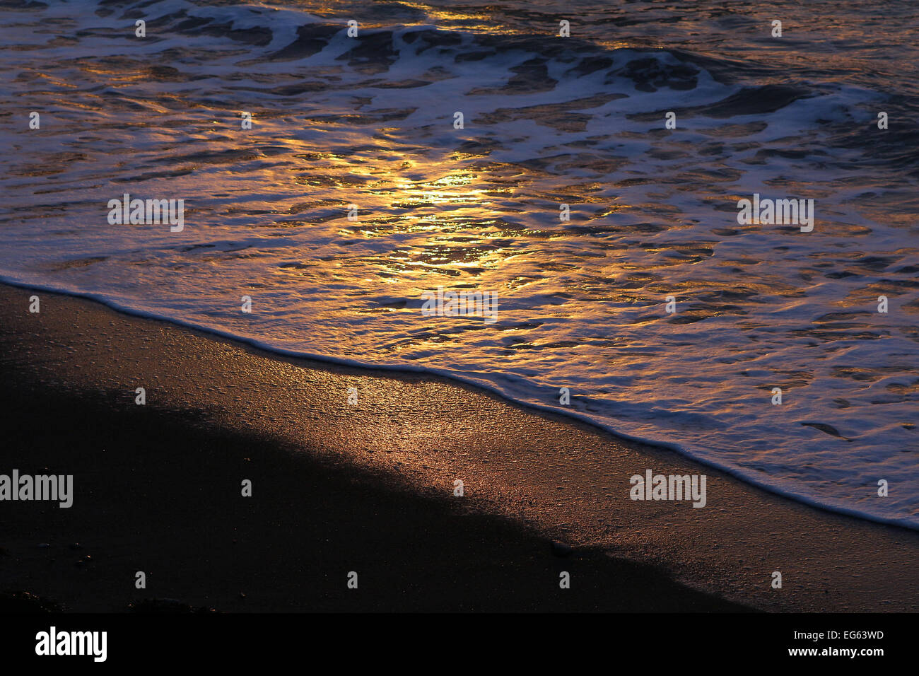Aberystwyth, Wales, UK. 17th February, 2015. UK weather. The dying rays ...