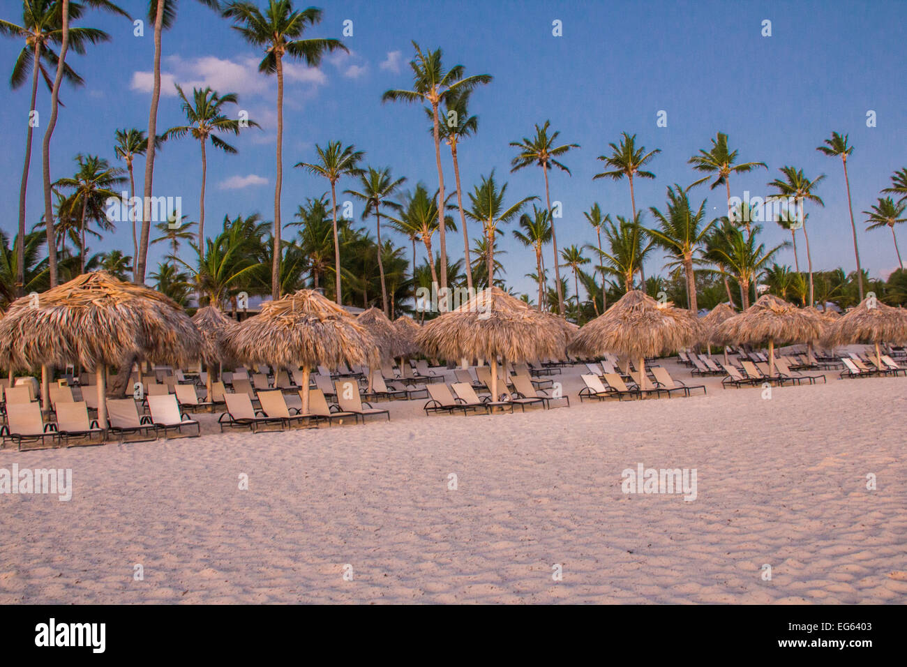 Tiki Tropical Beach Poolside Cabanas Tiki Bar | Naples Hotel | LaPlaya