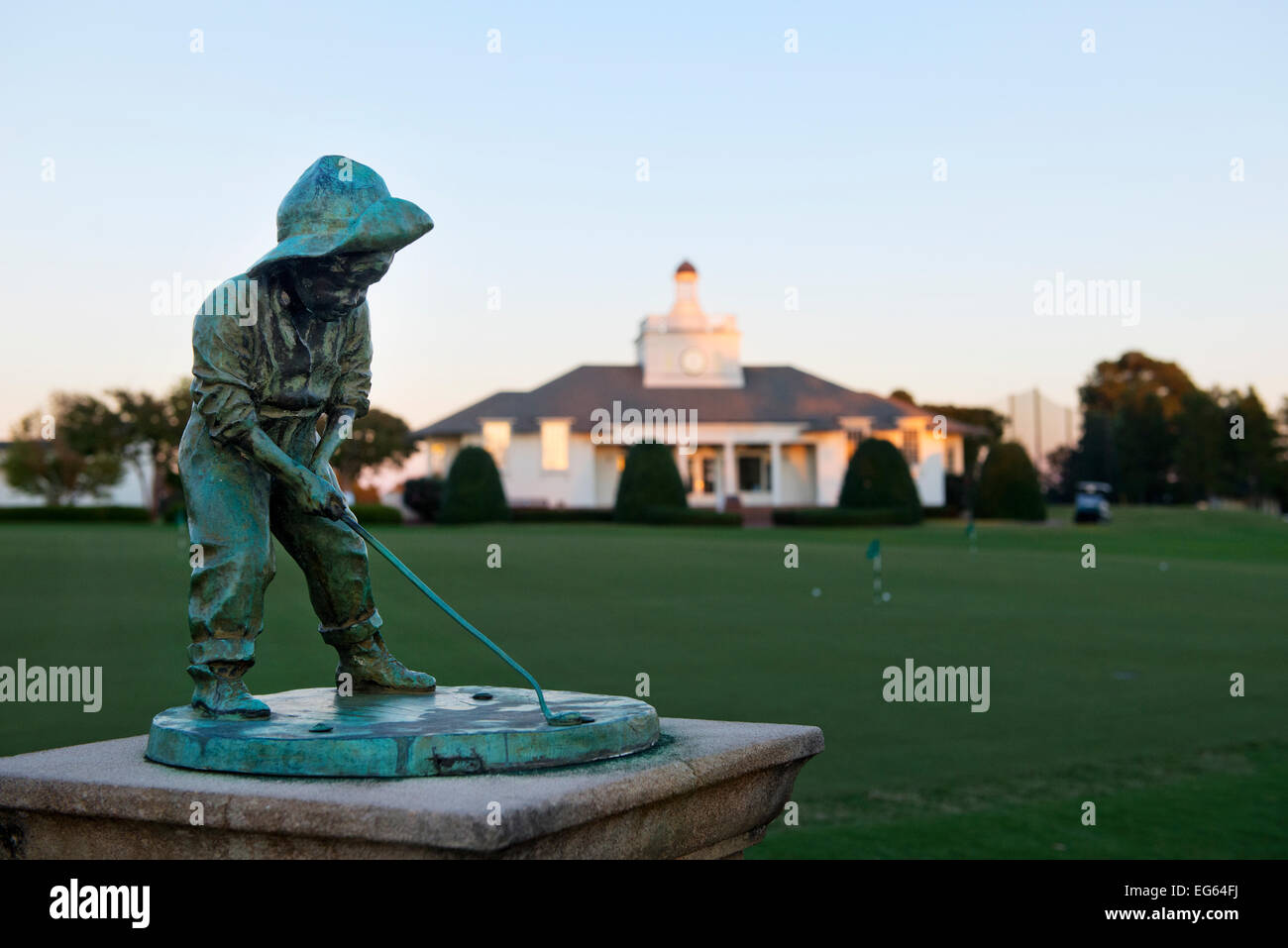 Pinehurst putter boy hi-res stock photography and images - Alamy