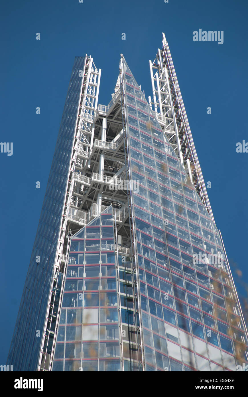 Londons shard iconic landmark hi-res stock photography and images - Alamy