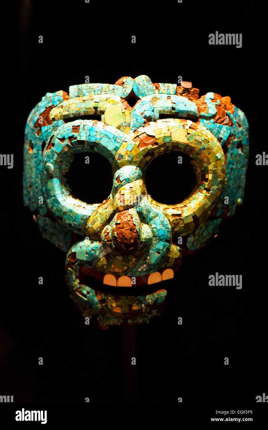 Pre columbian mesoamerica artefact hi-res stock photography and images ...