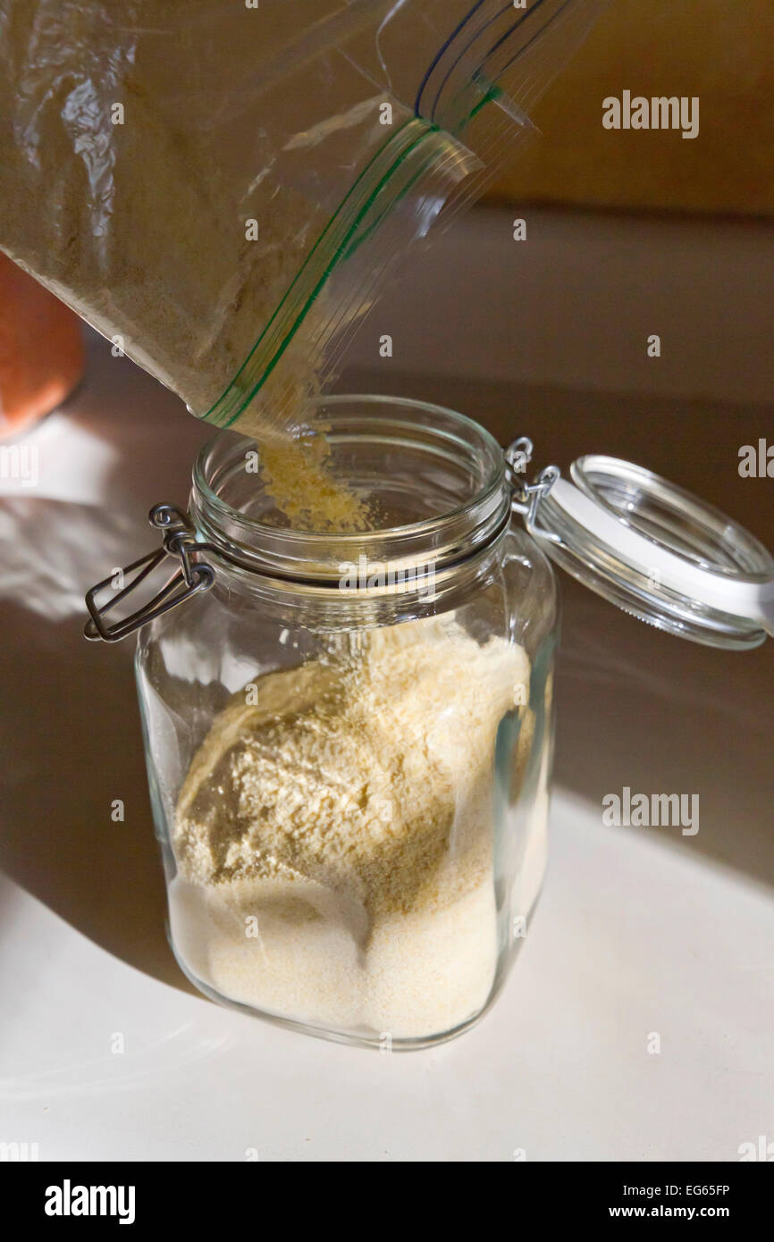 Corn starch plastic hi-res stock photography and images - Alamy