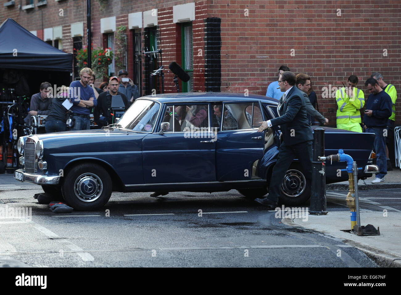 Filming takes place on the set of upcoming Kray Twins biopic 'Legend ...