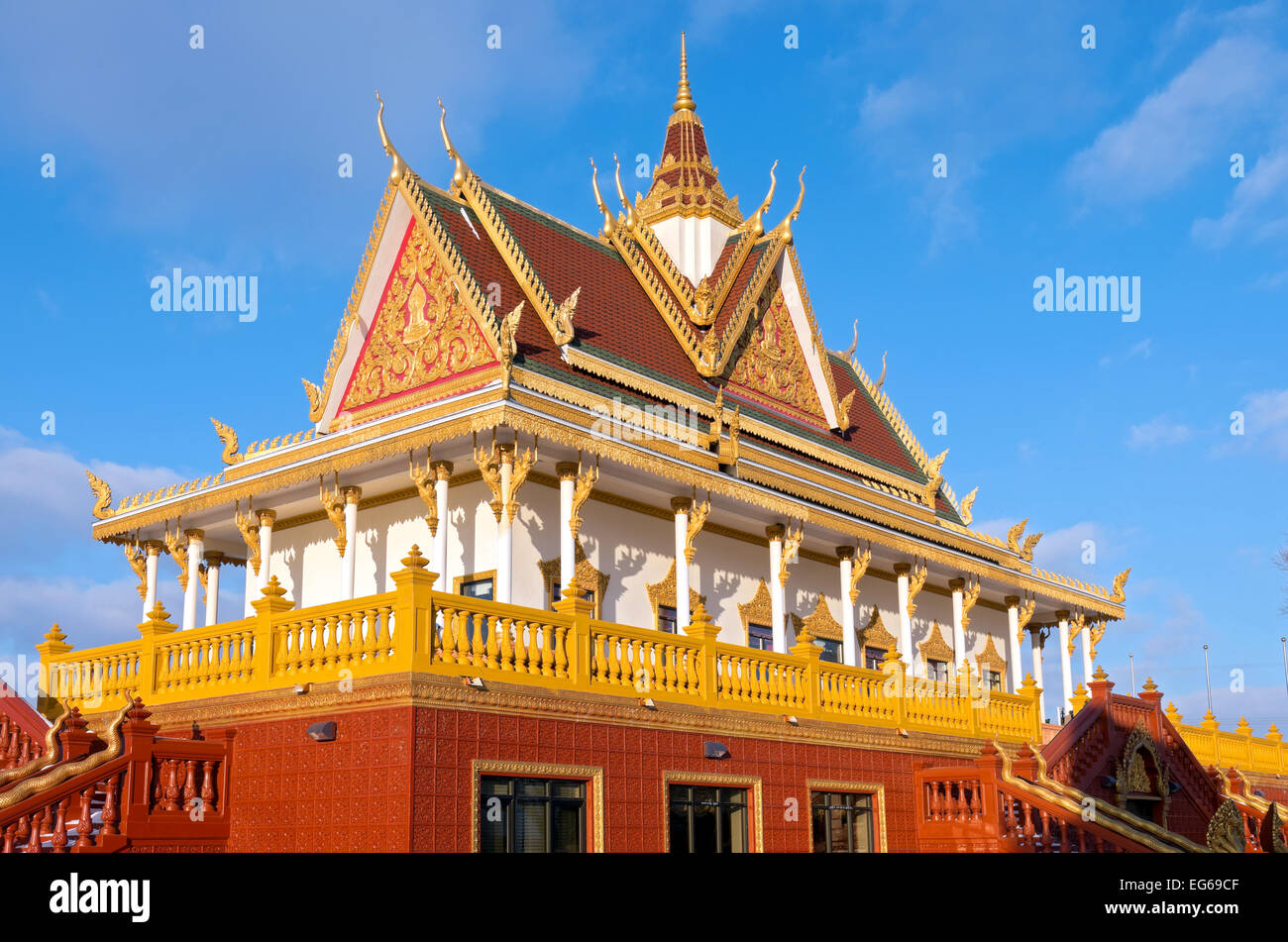 Gold columns hi-res stock photography and images - Alamy