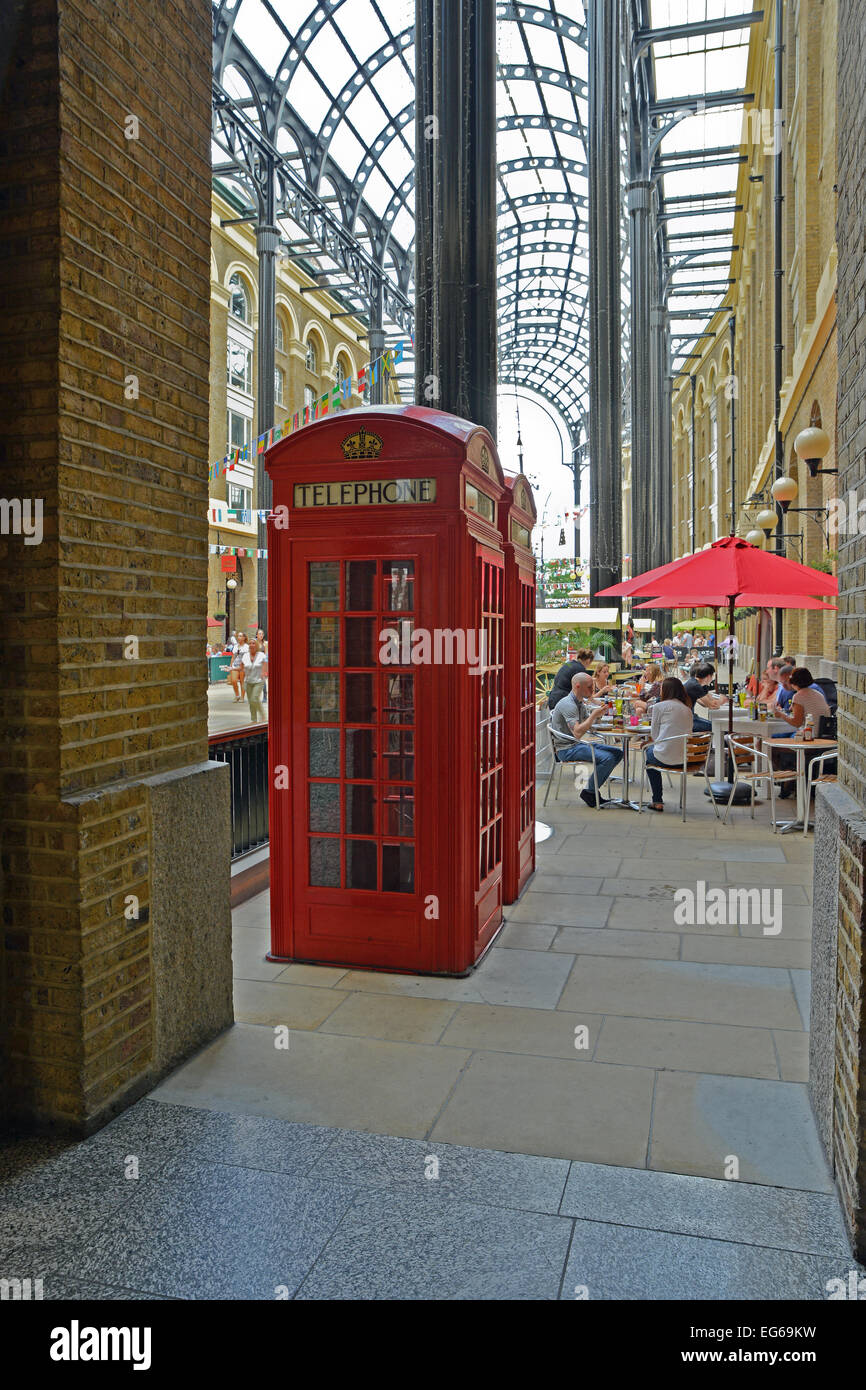 Hay's Galleria on the Jubilee Walk in the London Borough of Southwark ...
