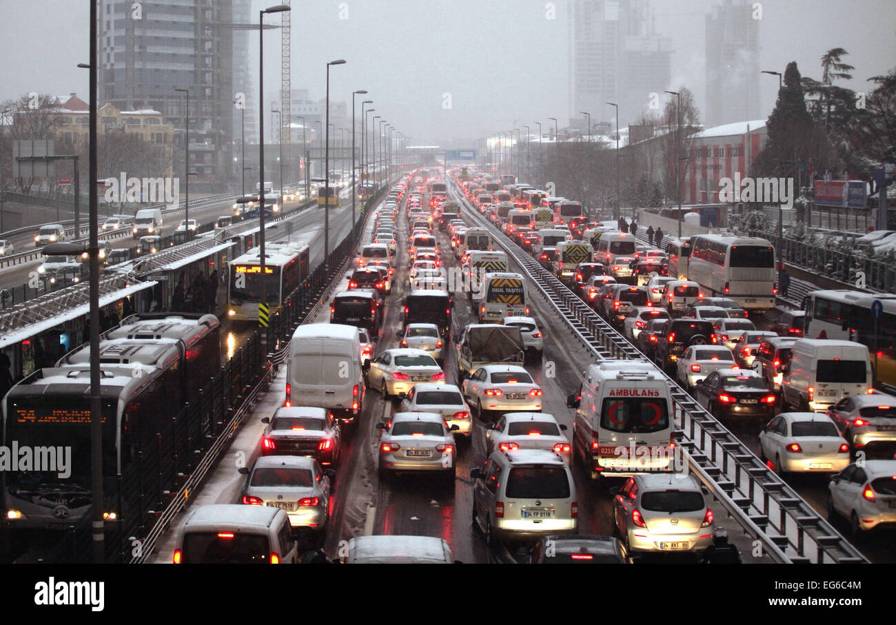 Istanbul. 17th Feb, 2015. Heavy traffic jams hit Istanbul's main road ...