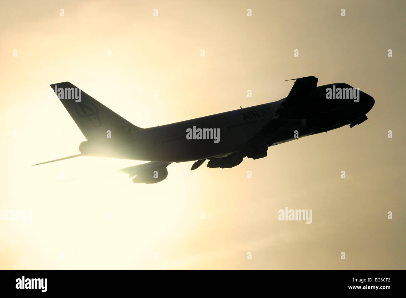 Boeing 747 cargo air atlanta hi-res stock photography and images - Alamy