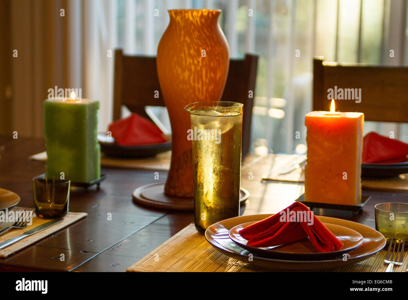 Dinner table setting vase hi-res stock photography and images - Alamy