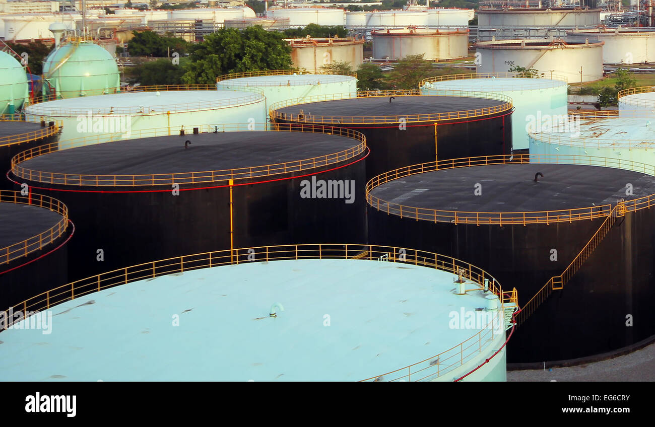 Oil distillation tanks hi-res stock photography and images - Alamy