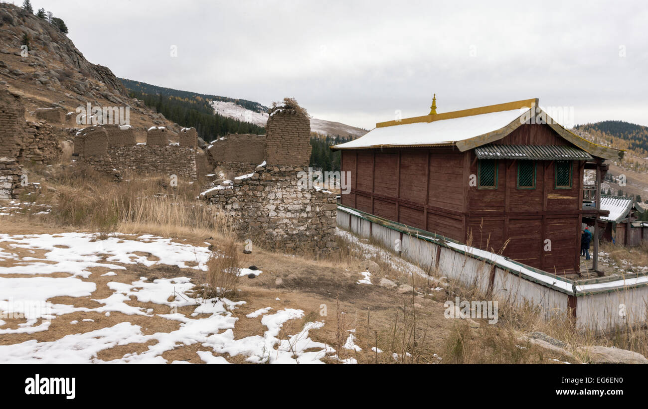 Manzushir Monastery seen from Togchin temple ruins, Bodg Khan Mountains ...