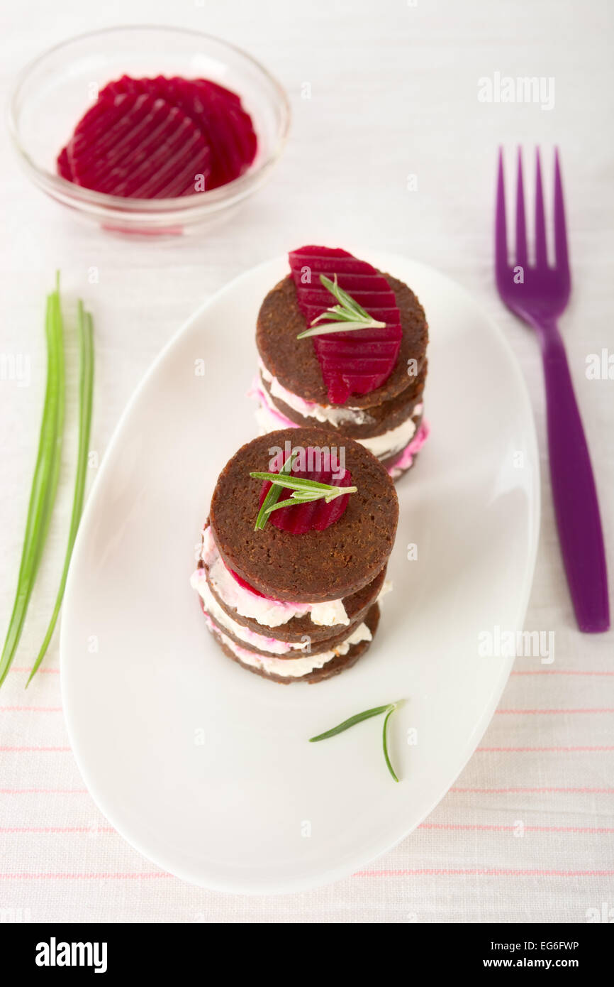Beetroot cream cheese canapés hi-res stock photography and images - Alamy