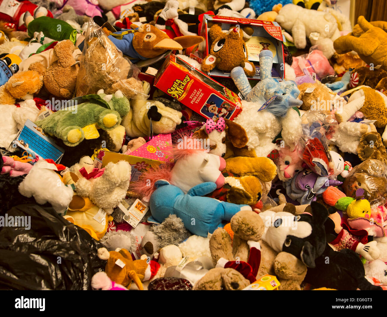 A pile heap of Christmas toys, stuffed animals Stock Photo - Alamy A pile heap of Christmas toys, stuffed animals Stock Photo - Alamy