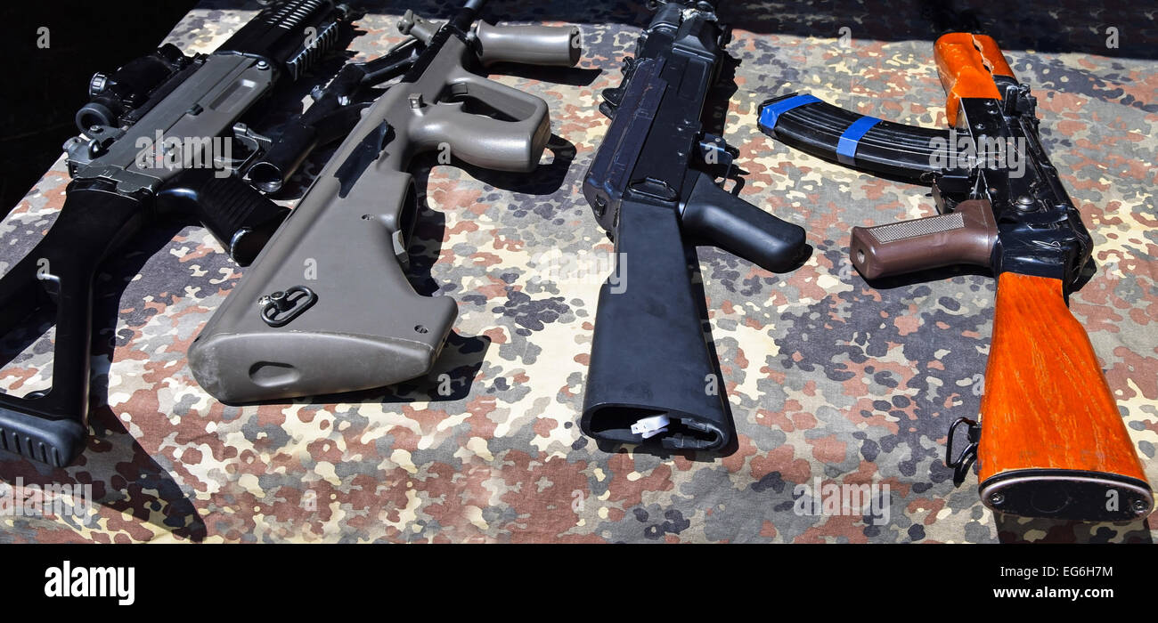 Ak 47 guns hi-res stock photography and images - Alamy