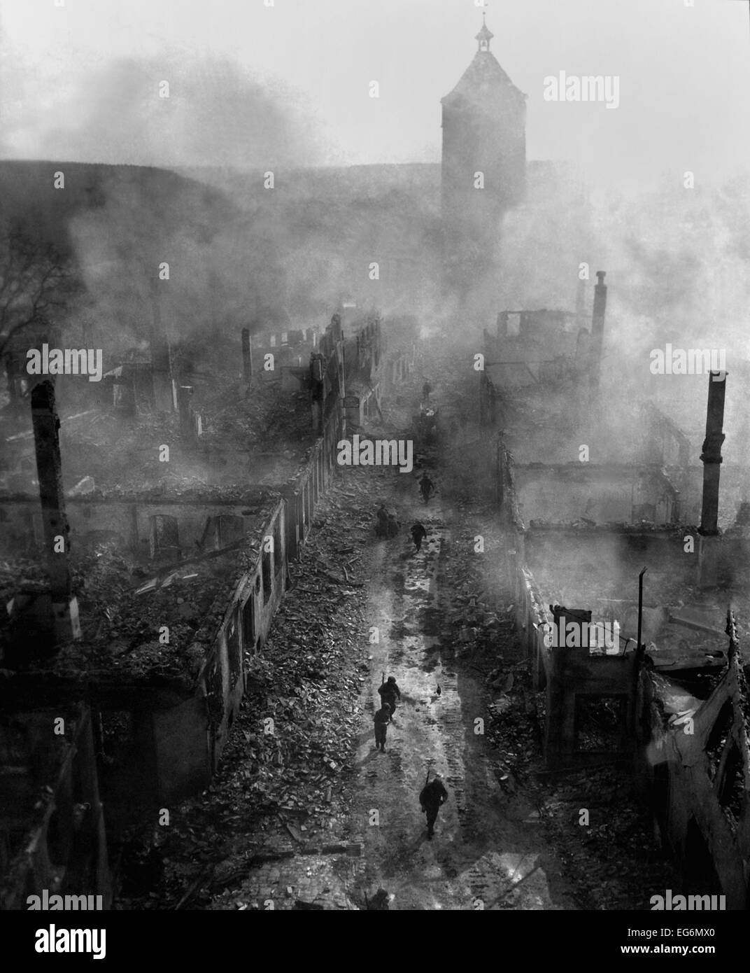 Ww2 bombed street Black and White Stock Photos & Images - Alamy