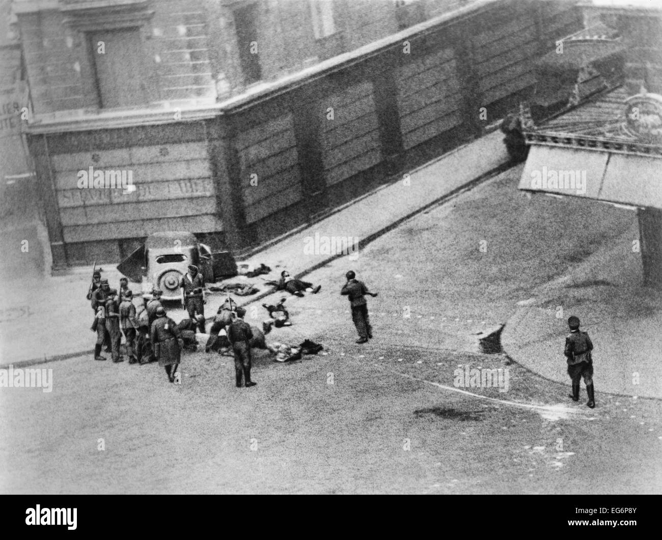 Resistance executed france hi-res stock photography and images - Alamy