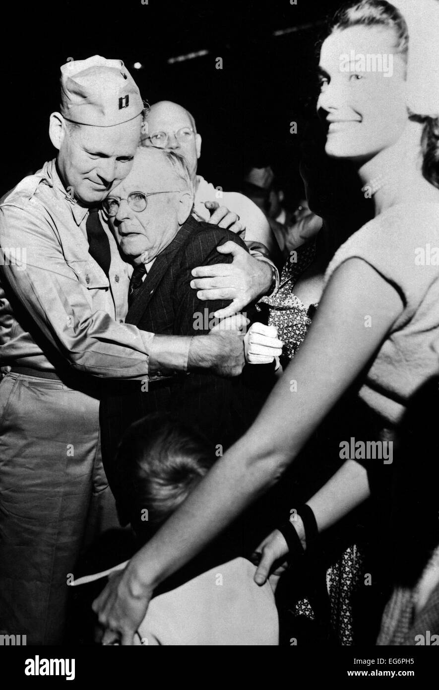 Repatriated POW Capt. Frederick Smith is greeted by his father on Sept ...