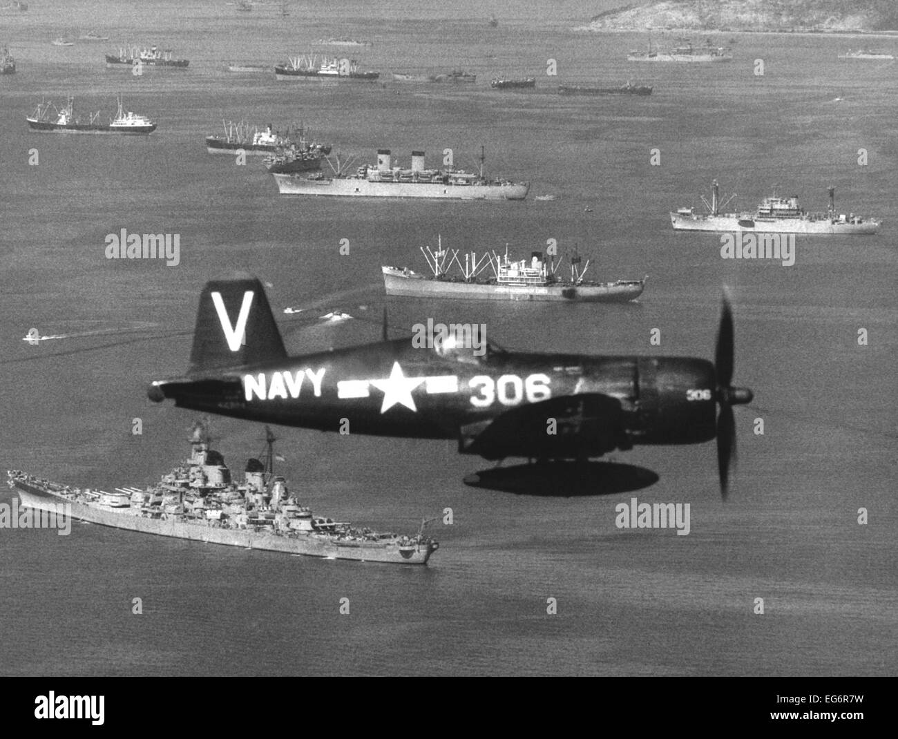 Uss inchon hi-res stock photography and images - Alamy