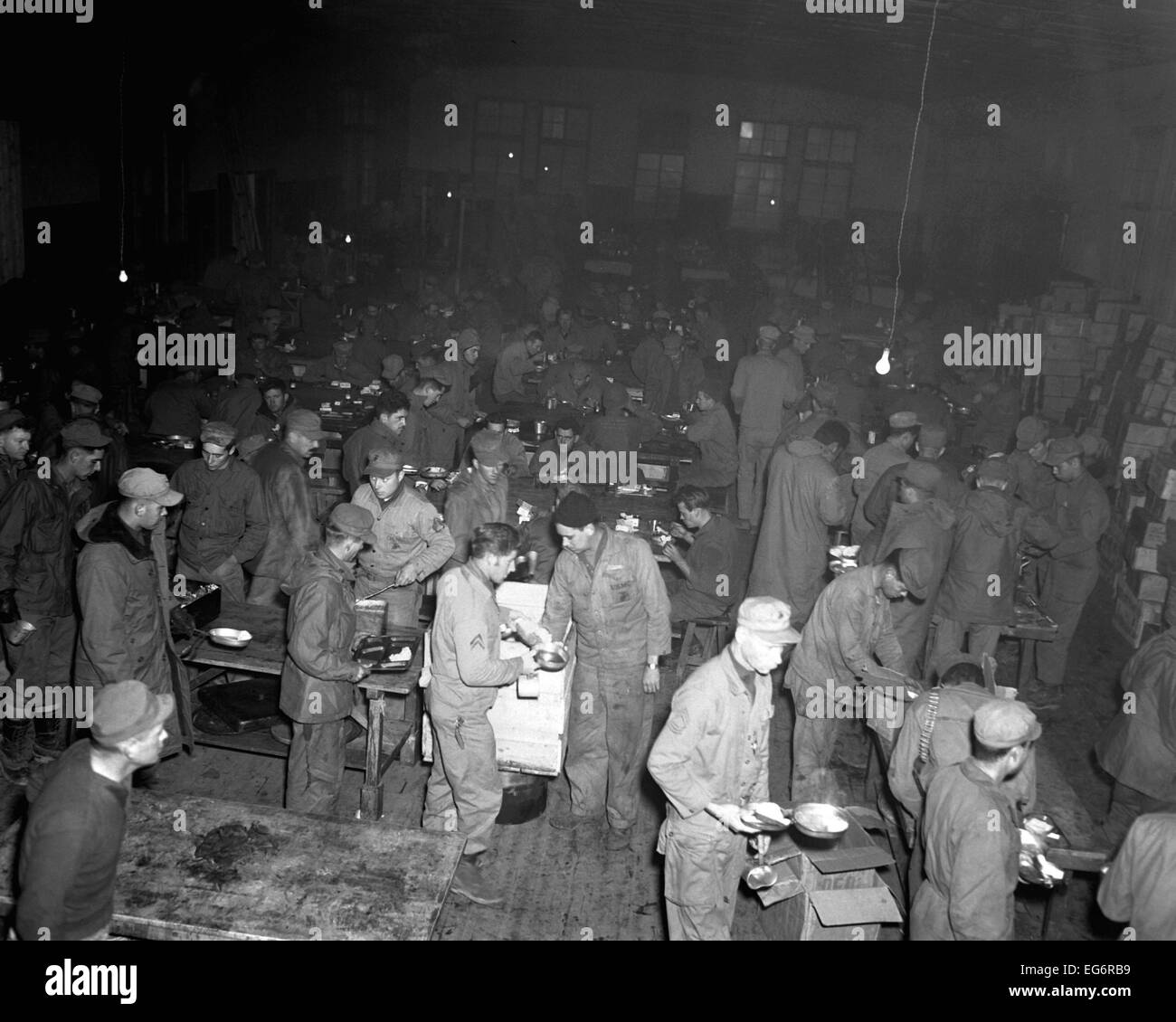 5th U.S. Marine Regiment has Thanksgiving dinner of turkey, pumpkin pie ...