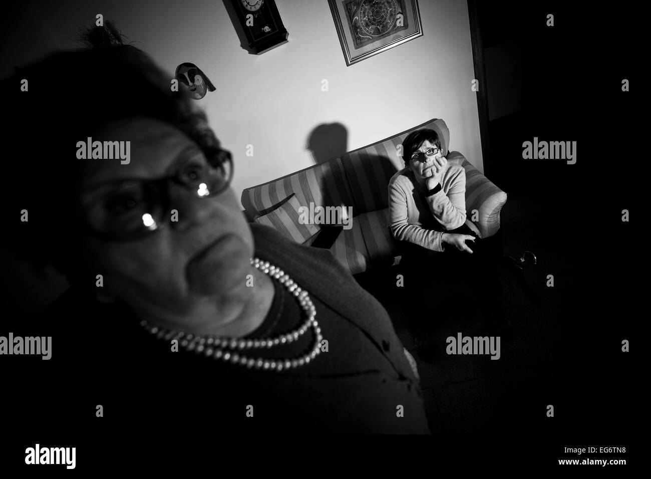 Italy, daily life at home, Anna and Patrizia Stock Photo - Alamy