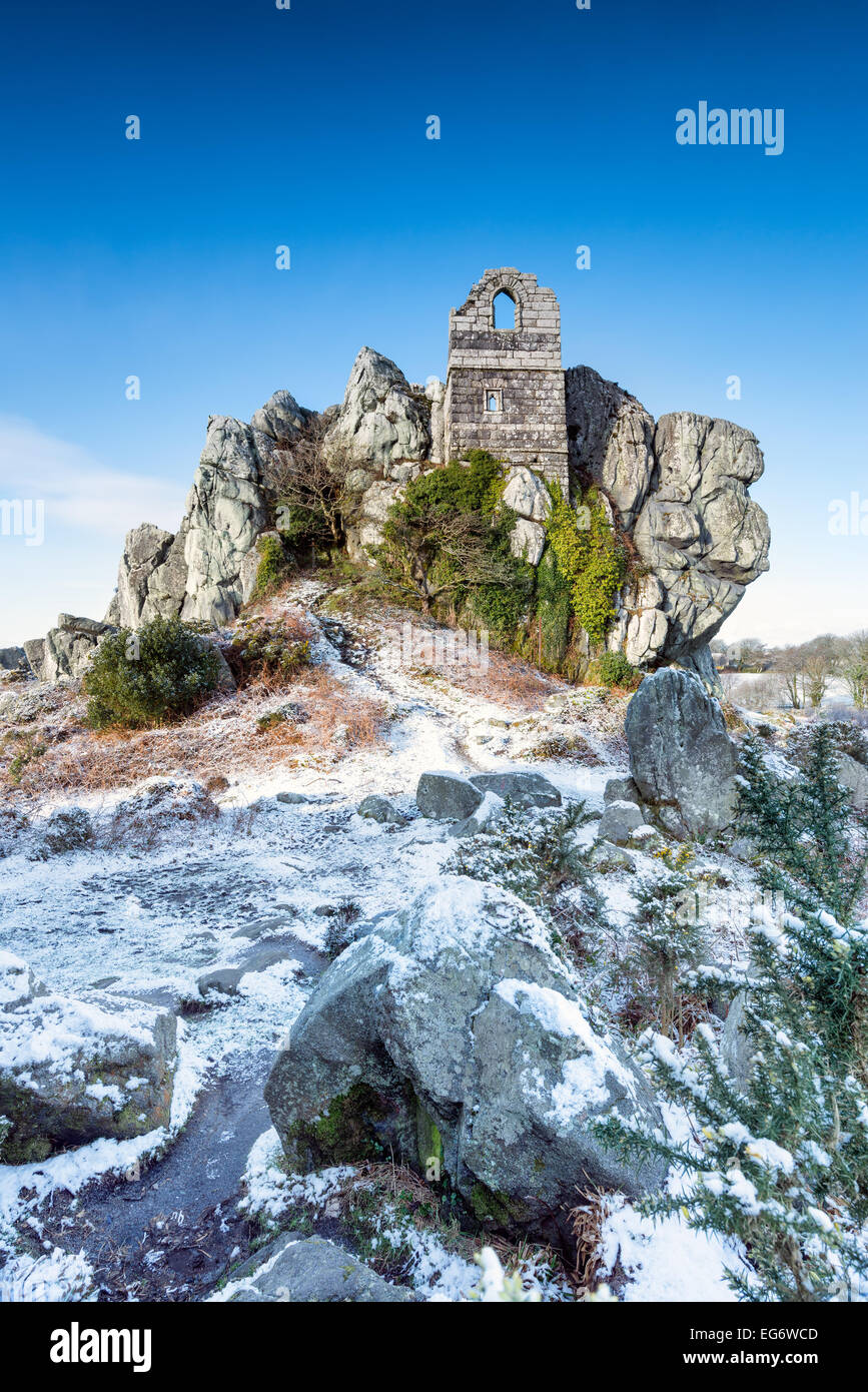 Craggy rock formation hi-res stock photography and images - Alamy