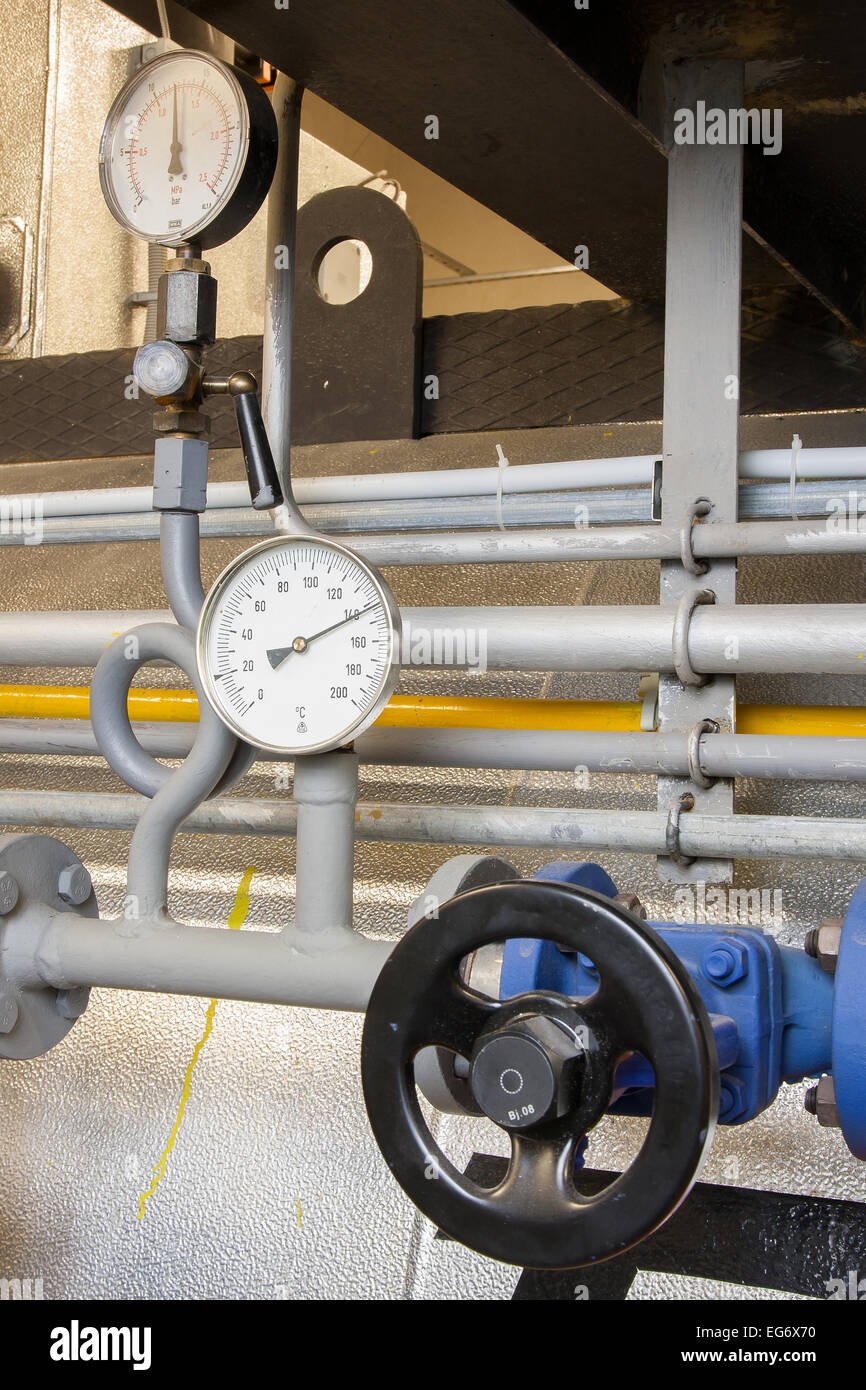 Manometer pressure gas line with valve Stock Photo - Alamy