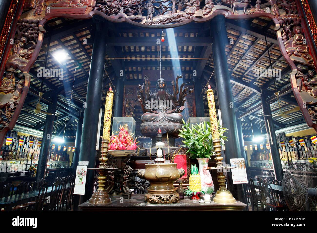 Giac lam pagoda hi-res stock photography and images - Alamy
