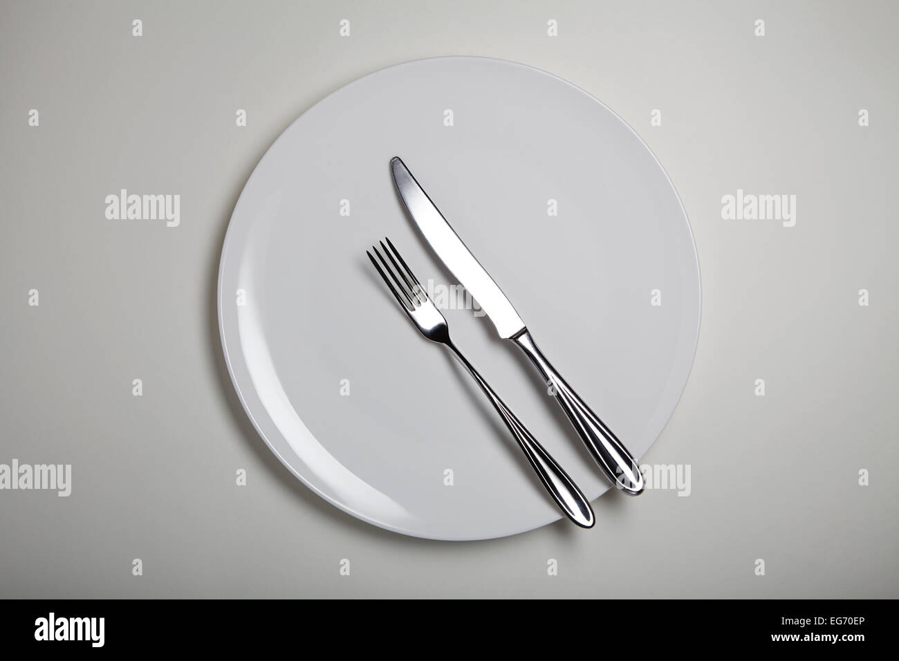 Empty plate hunger hi-res stock photography and images - Alamy