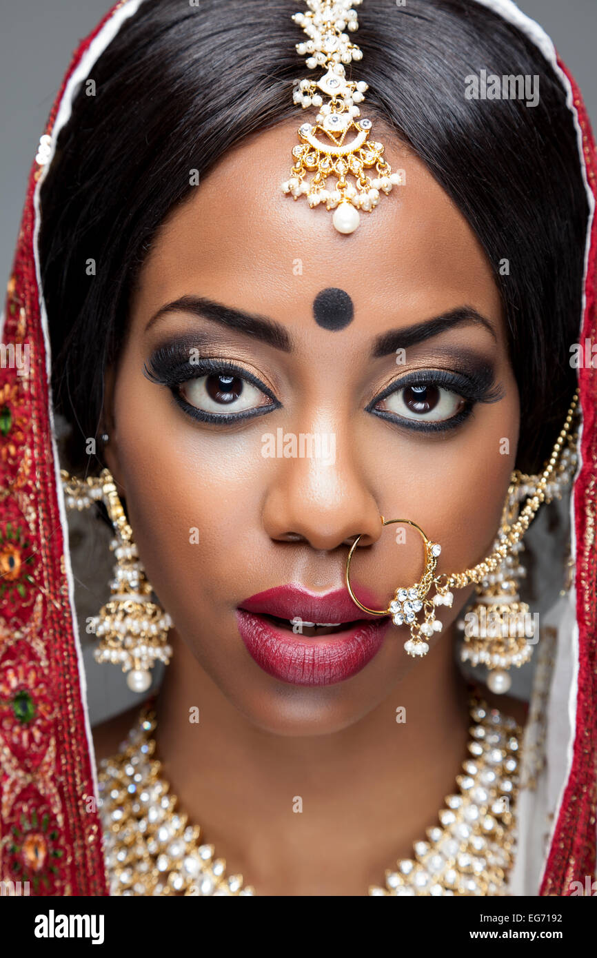 Indian bride hi-res stock photography and images - Alamy