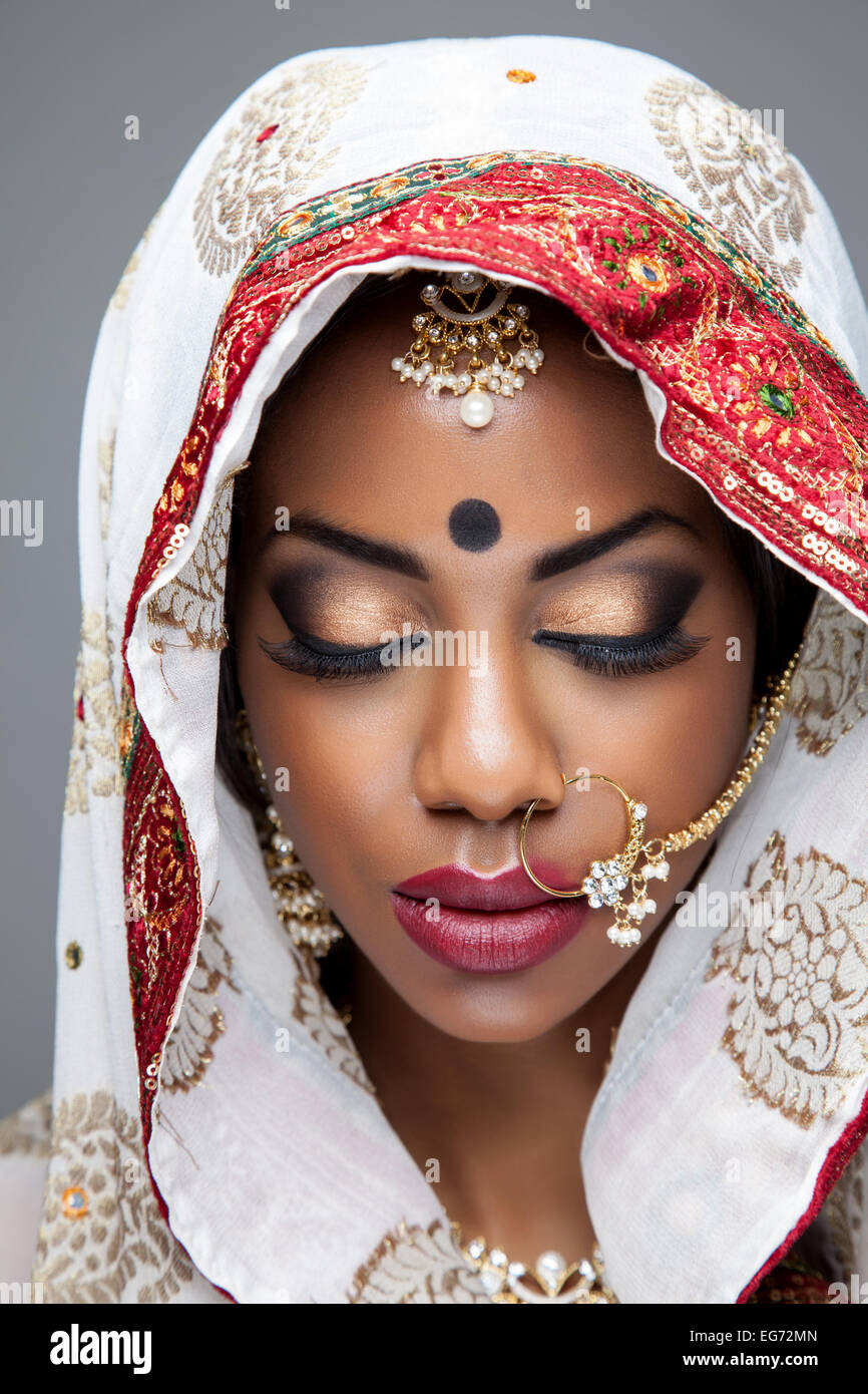 Indian bride hi-res stock photography and images - Alamy