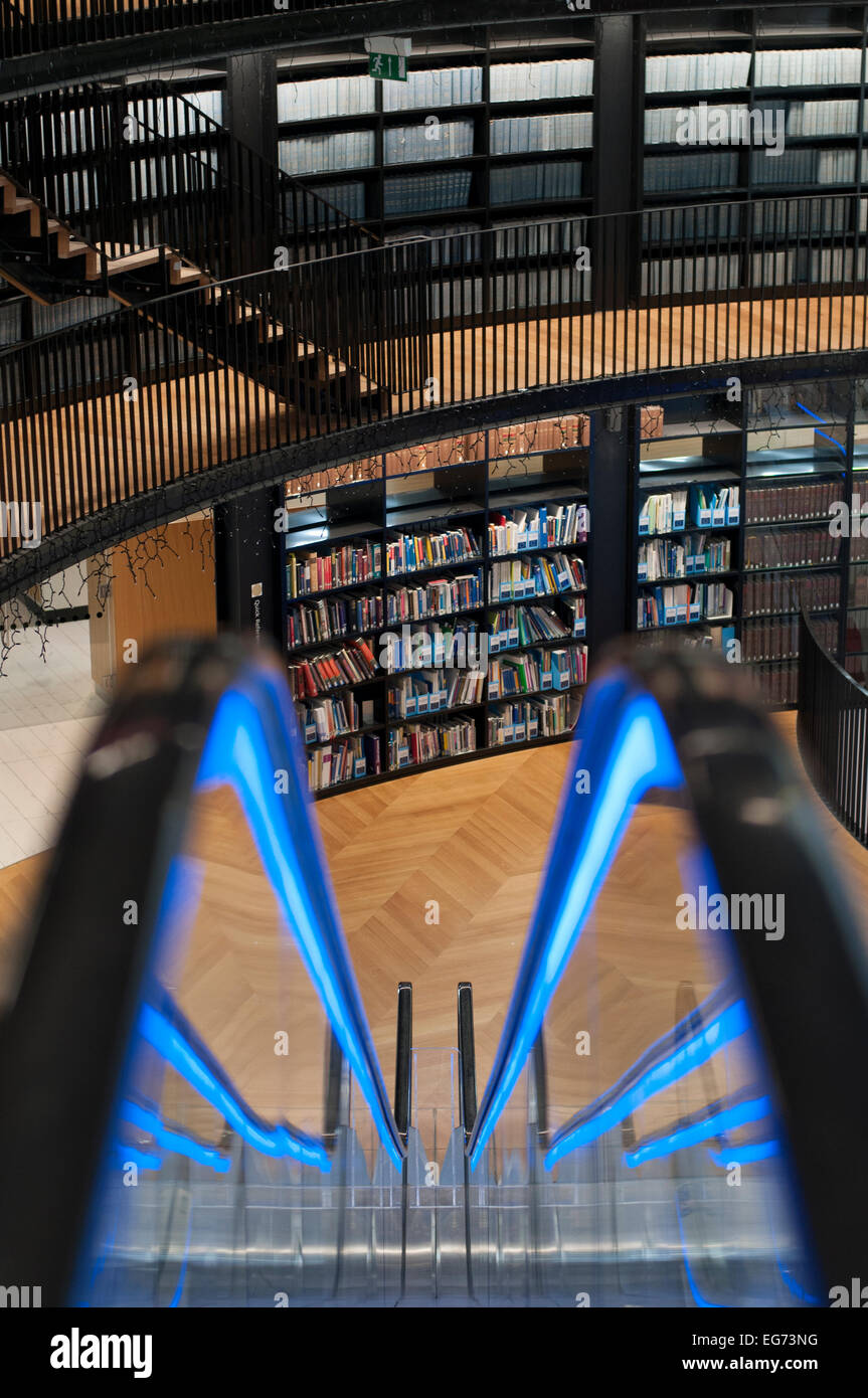 Escalator, Birmingham library rotunda Stock Photo - Alamy
