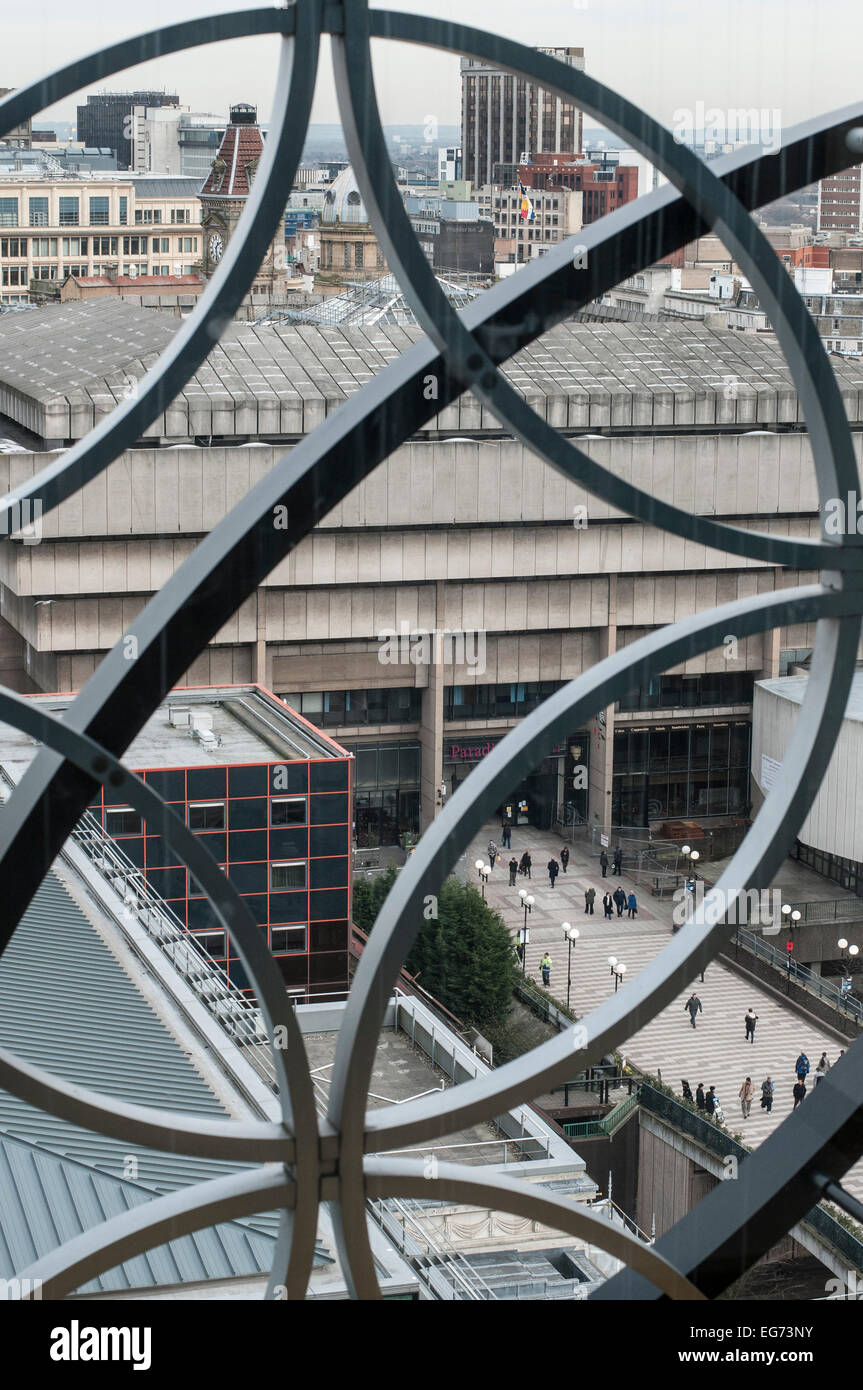 Birmingham library central inside hi-res stock photography and images ...
