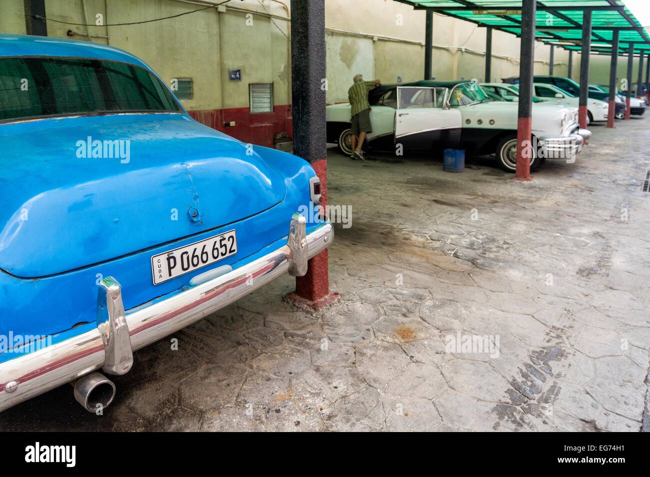 Cuban Garage High Resolution Stock Photography and Images - Alamy