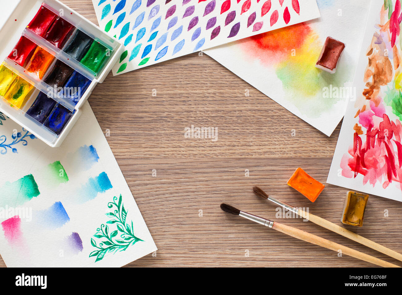 Watercolor paint box and brushes for painting Stock Photo - Alamy