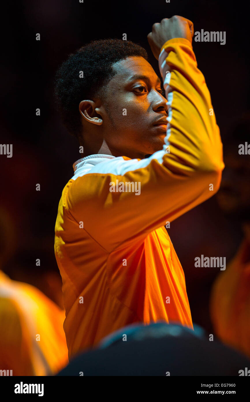 February 17, 2015: Robert Hubbs III #3 of the Tennessee Volunteers ...