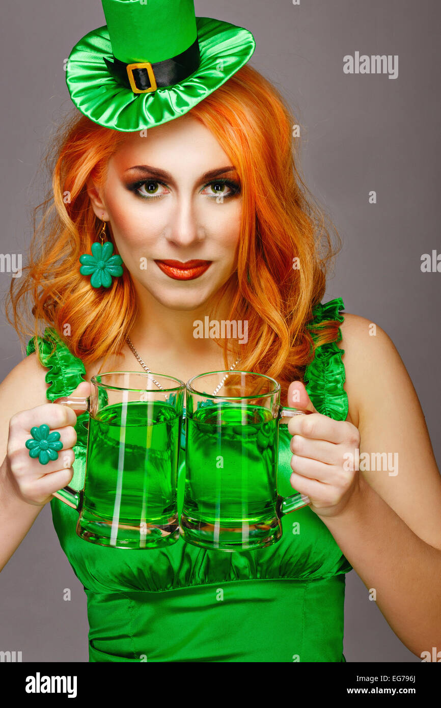Girl wearing leprechaun Stock Photo - Alamy