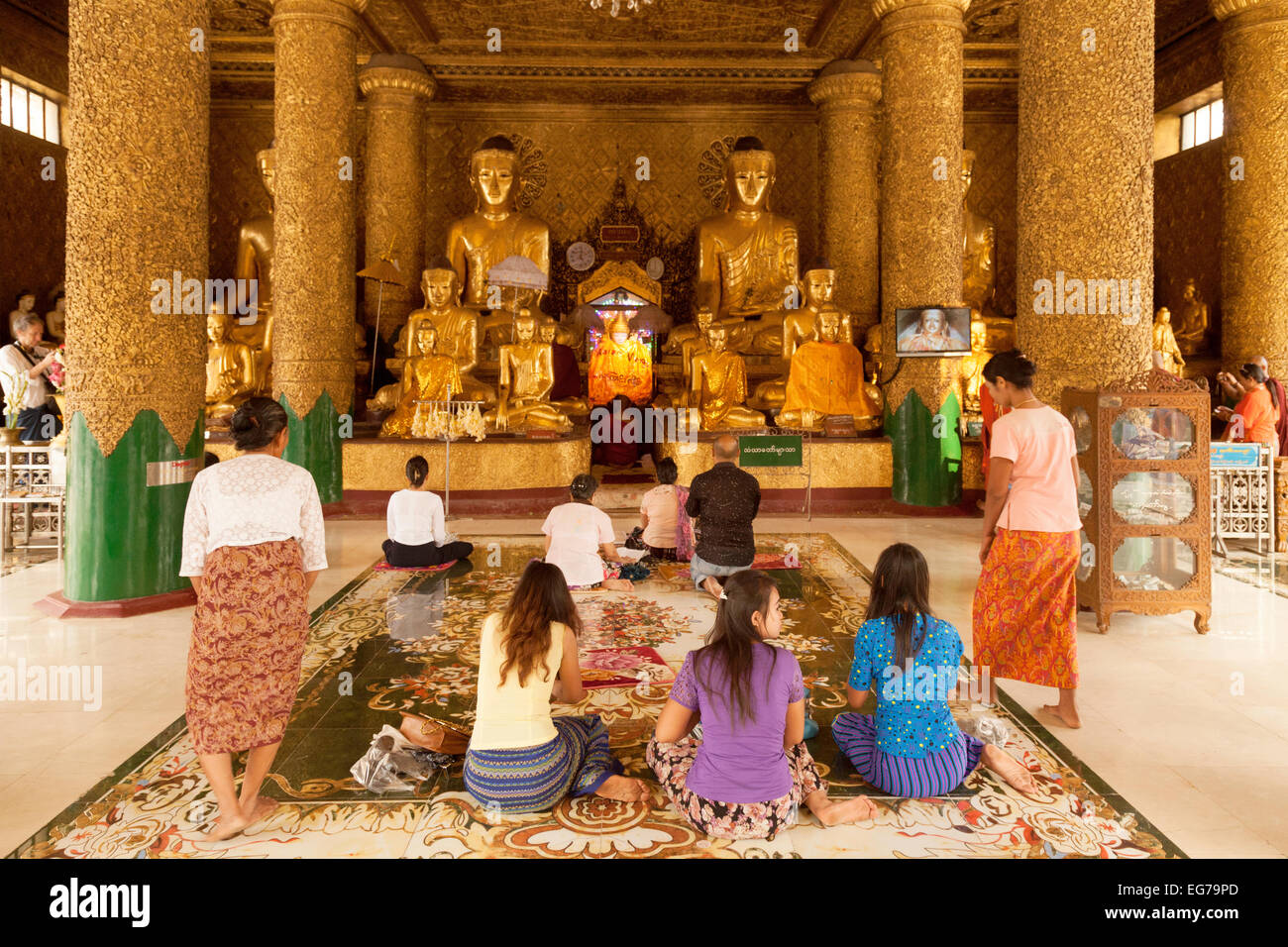 Buddhist People Praying
