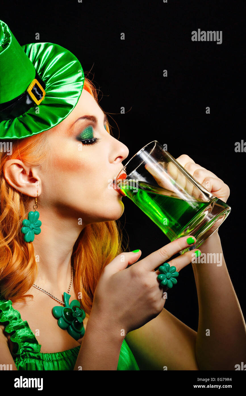 Girl wearing leprechaun Stock Photo - Alamy