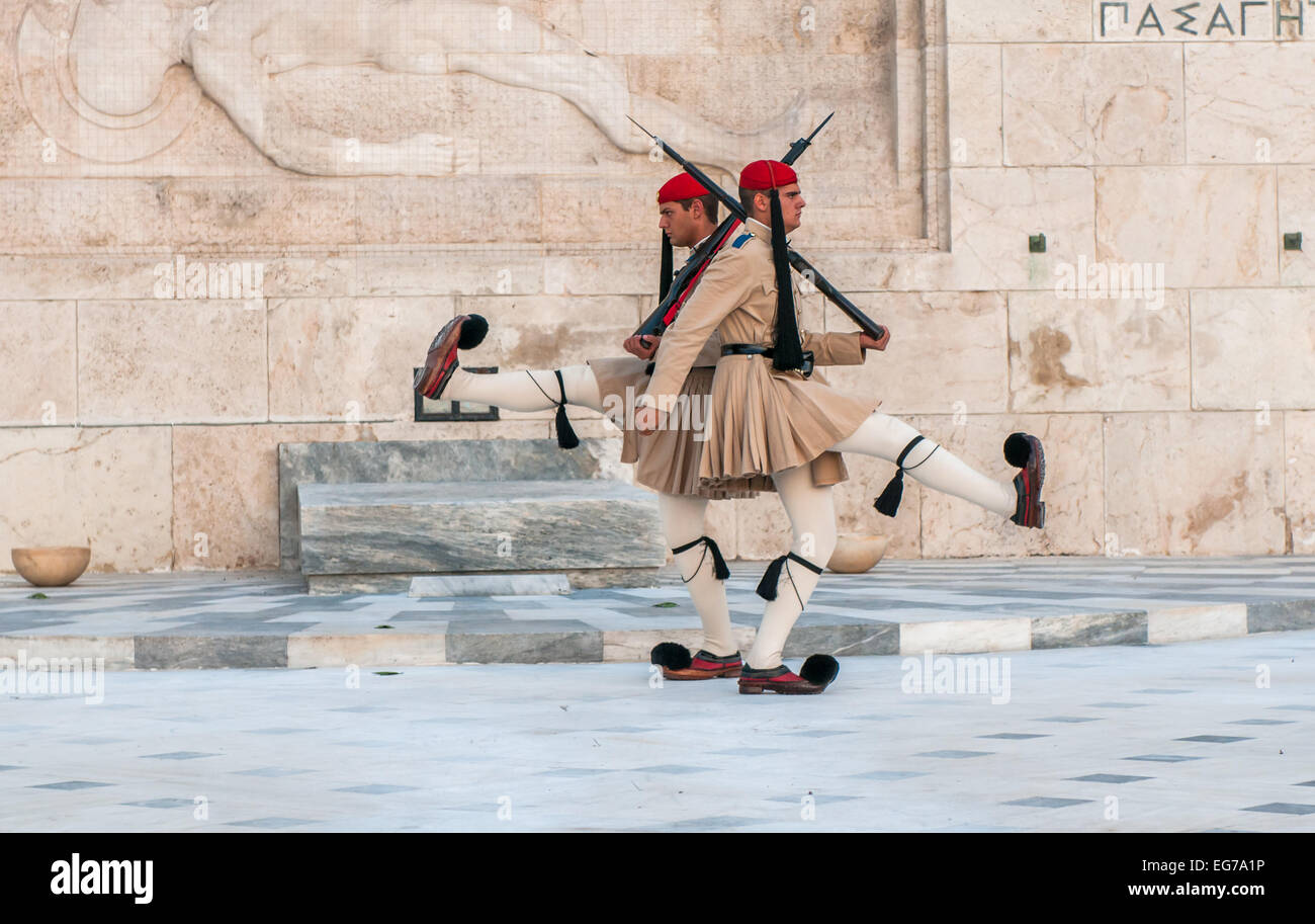 Evzones uniform hi-res stock photography and images - Alamy