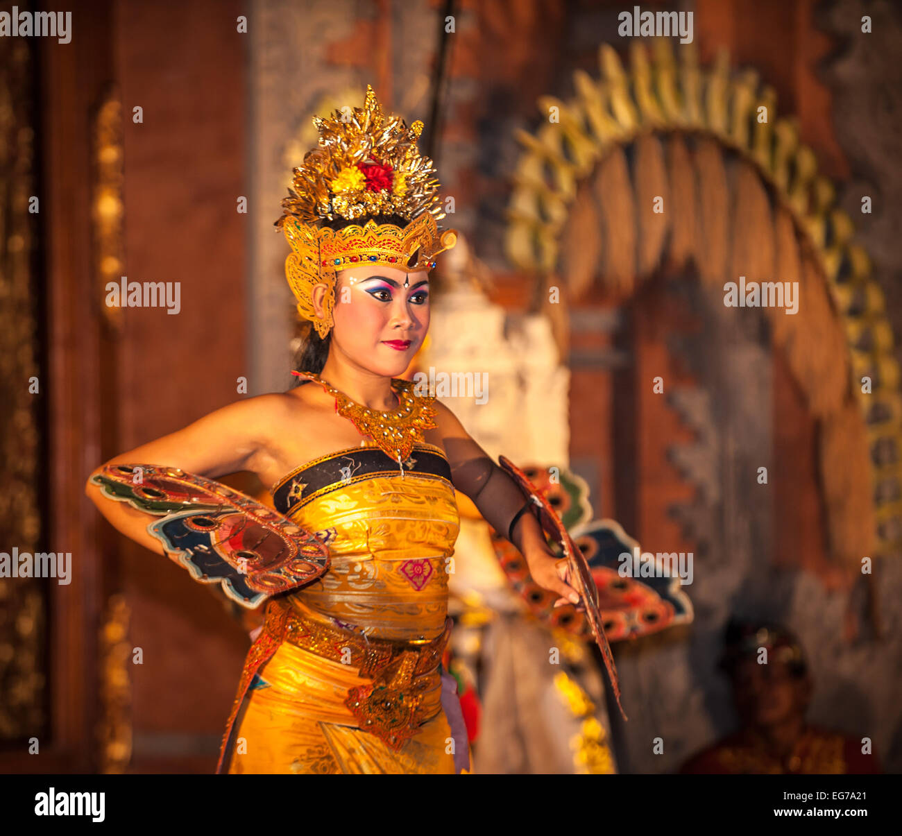 Balinese dancer hi-res stock photography and images - Alamy