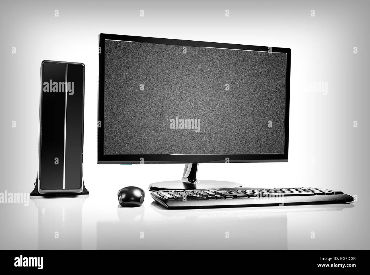 Keyboard hardware monitor screen hi-res stock photography and images ...