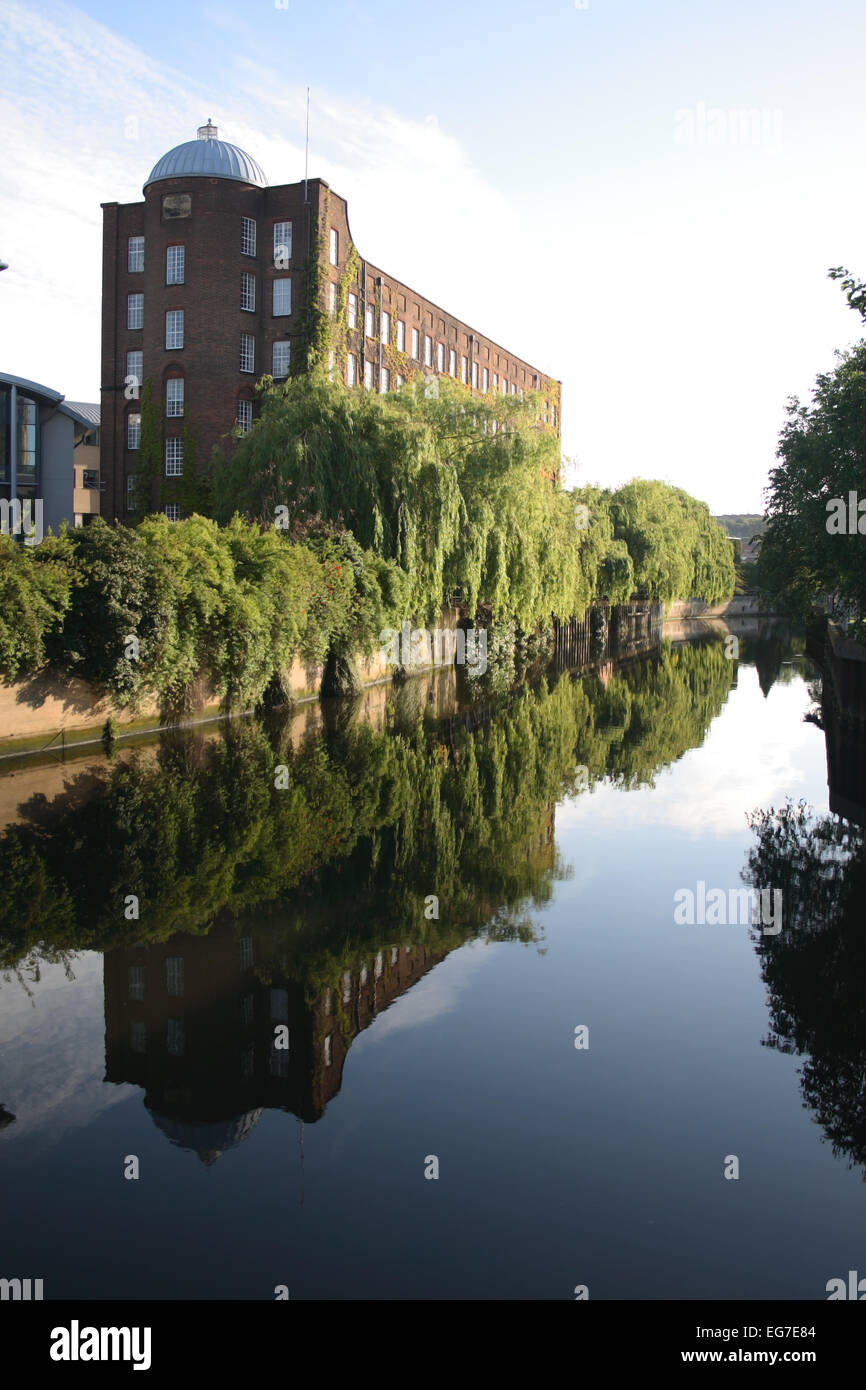 Along the river Wensum Norwich Norfolk Stock Photo - Alamy