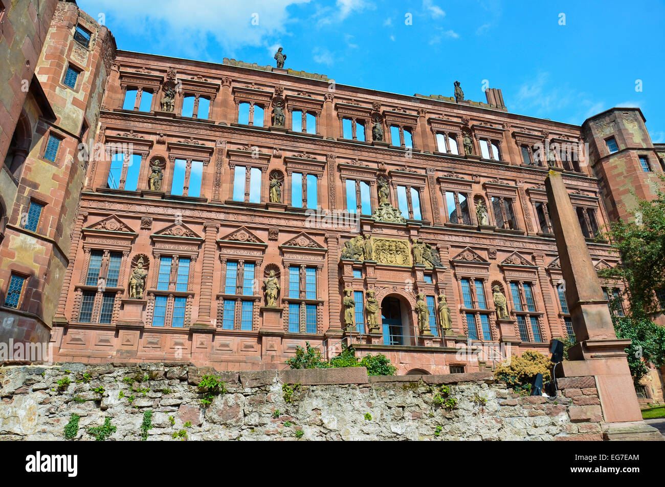 Magnificent ruins hi-res stock photography and images - Alamy