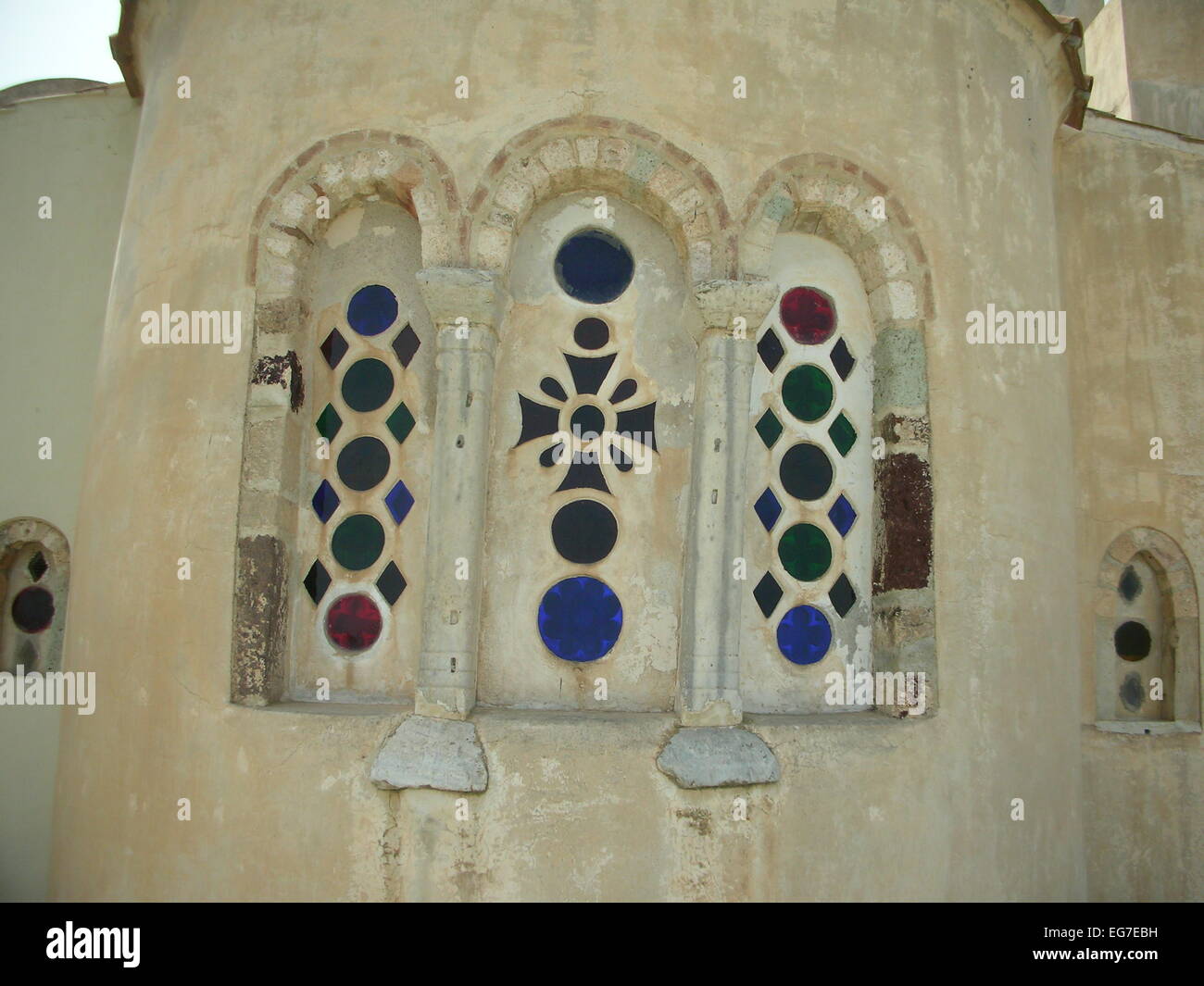 Curved roof santorini hi-res stock photography and images - Alamy