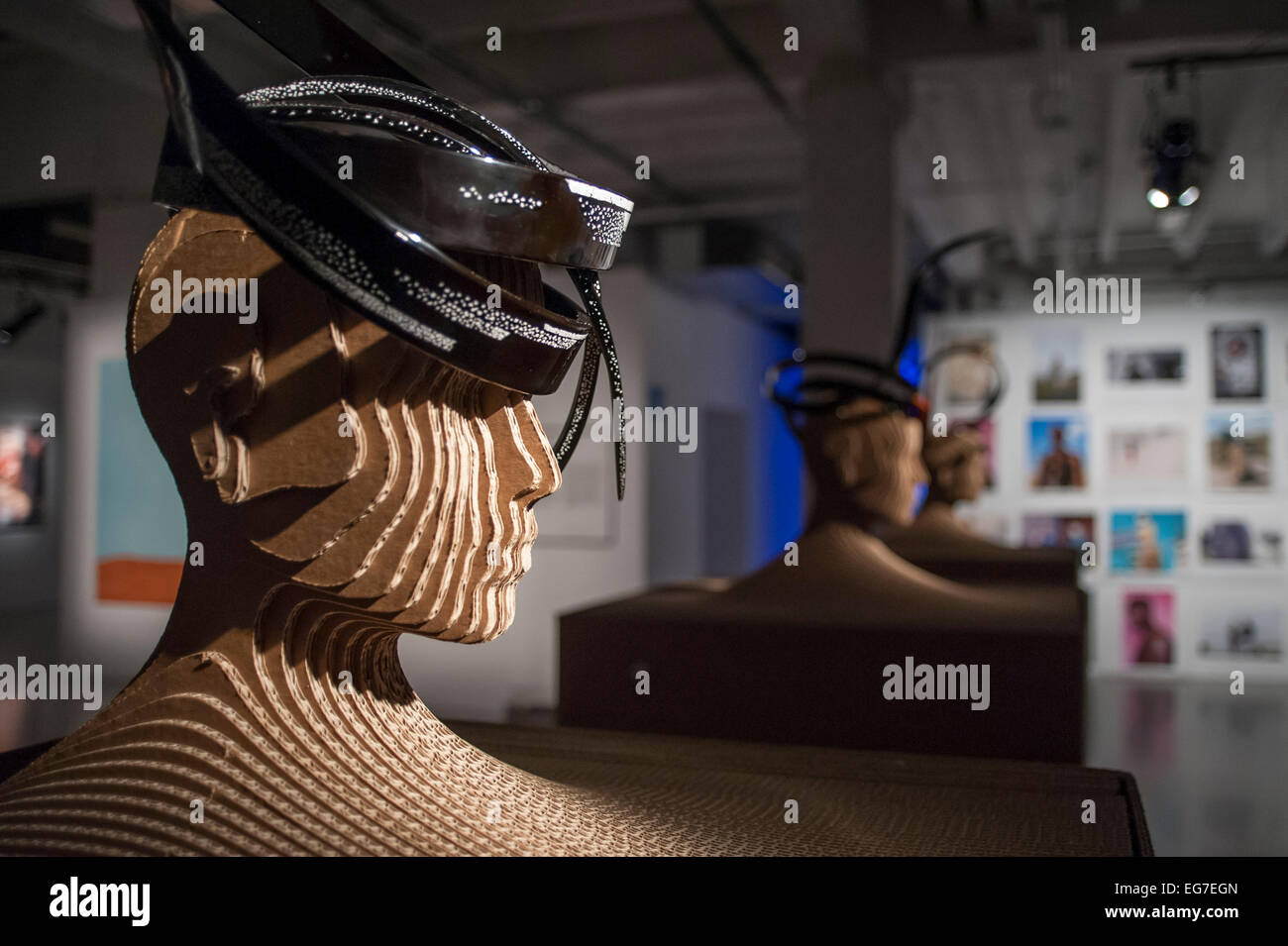 Cardboard mannequins hi-res stock photography and images - Alamy